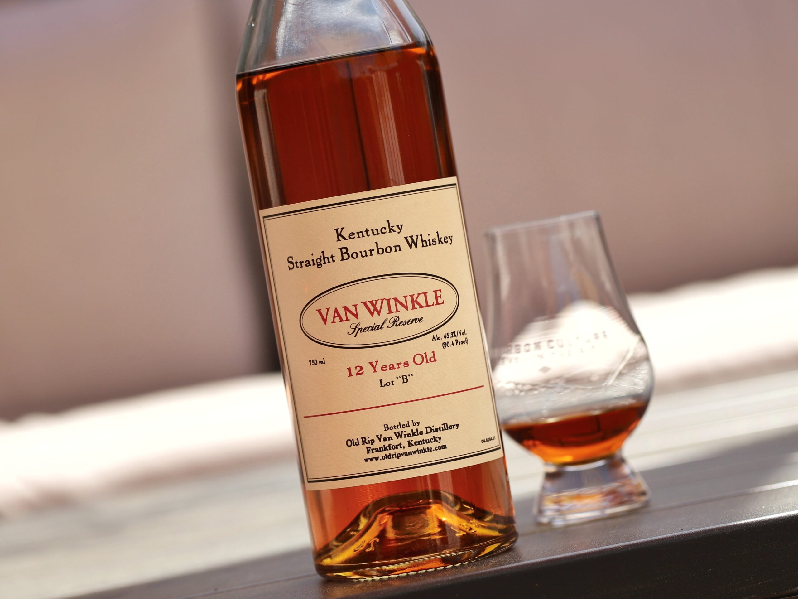 Van Winkle Special Reserve Lot B 12 Year Old Bourbon Review - Bourbon ...